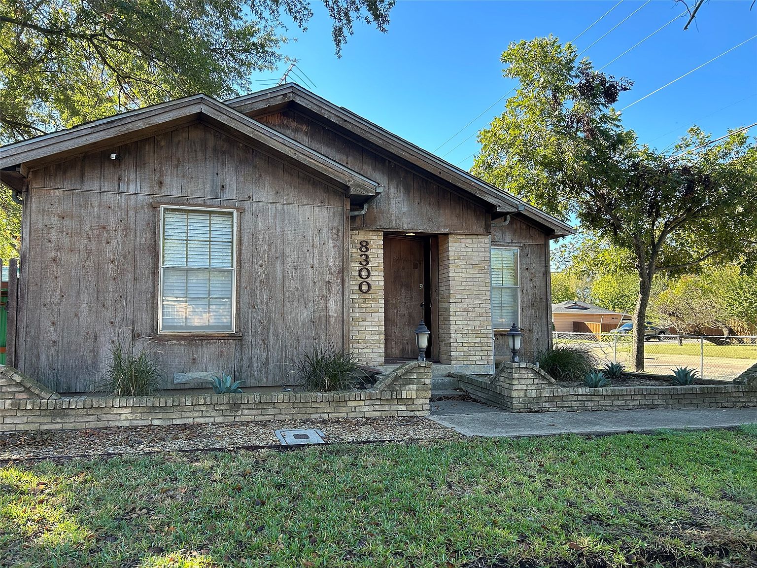 8300 Maddox St, Dallas, TX 75217 | Zillow