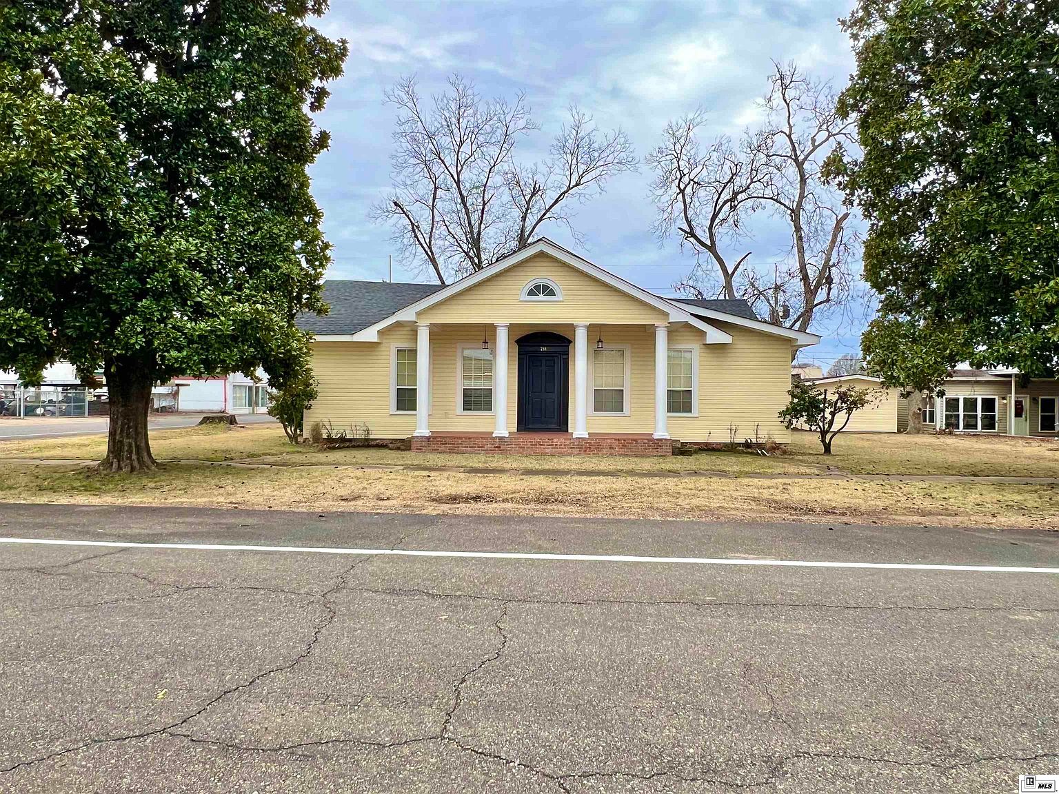 211 Martin Way, Oak Grove, LA 71263 | Zillow