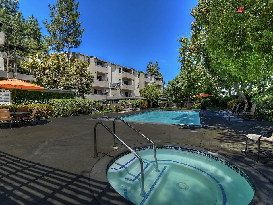 Elan Terraza La Jolla - 5165 Luigi Ter San Diego CA | Zillow