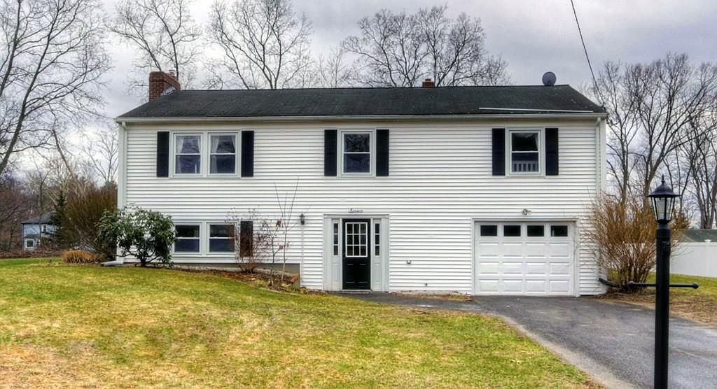 7 Colonial Rd, Medway, MA 02053 | Zillow