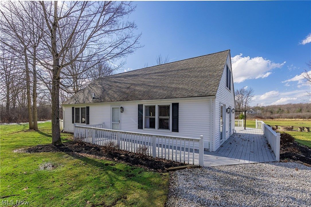 11093 Loris Ave, Aurora, OH 44202 | Zillow