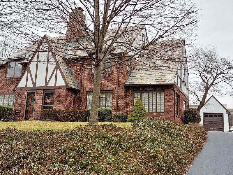 45 Pomander Walk, Ridgewood, NJ 07450 | Zillow