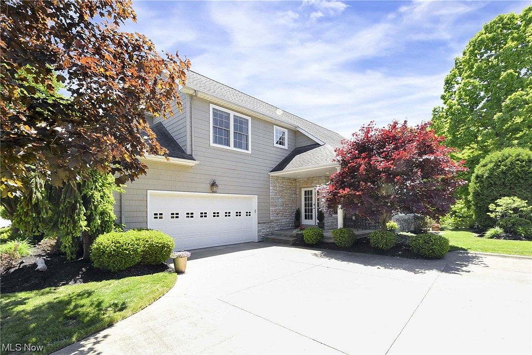 622 Cahoon Ledges Dr, Bay Village, OH 44140 | Zillow