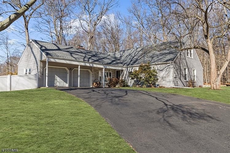 9 Shoshone Path, Oakland, NJ 07436 | Zillow