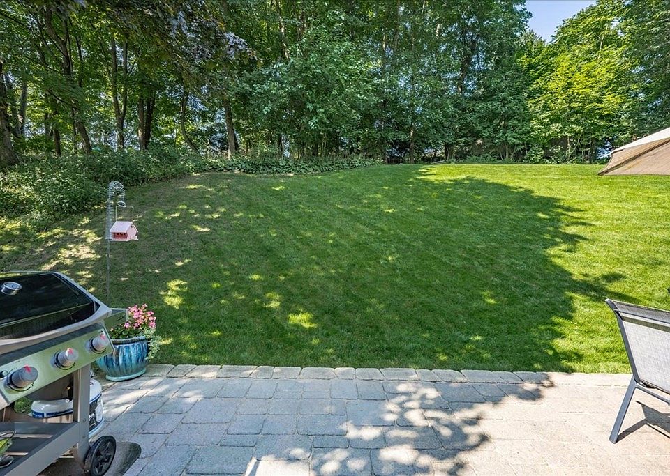 65 Miles St, Millbury, MA 01527 | Zillow