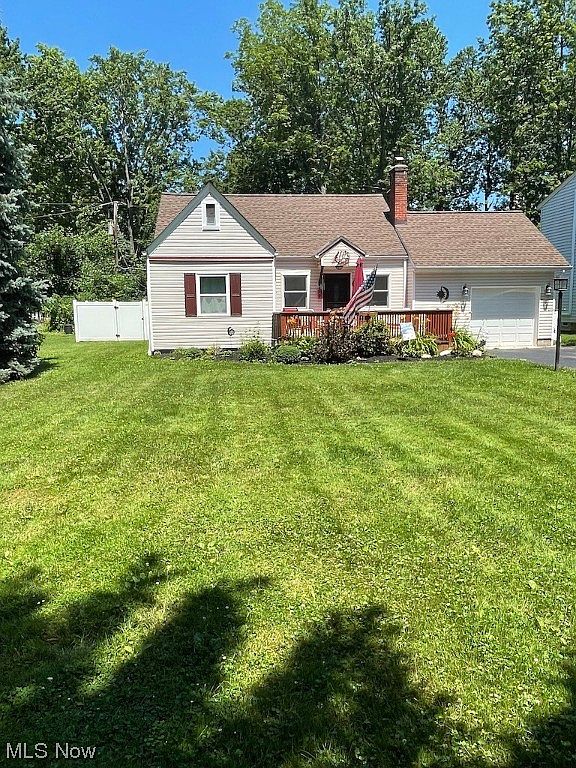 31 E Shore Blvd, Timberlake, OH 44095 | Zillow