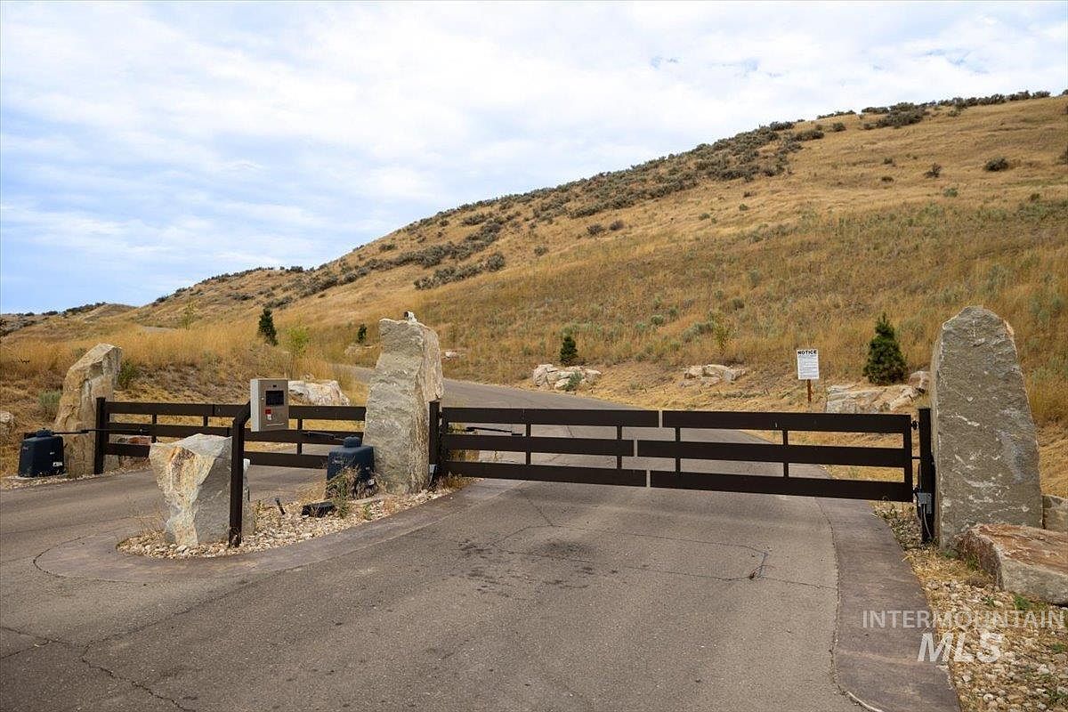 9737 N Springer Ln, Eagle, ID 83616 | MLS #98898000 | Zillow