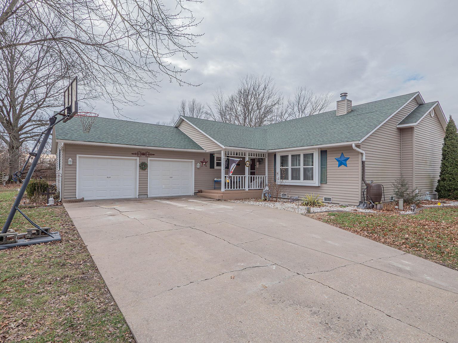 334 Morningside Dr, Moberly, MO 65270 | Zillow