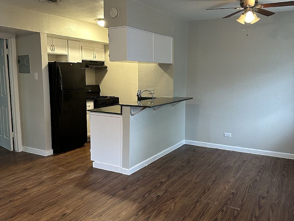 711 E Carson St - 711 E Carson St San Antonio TX | Zillow