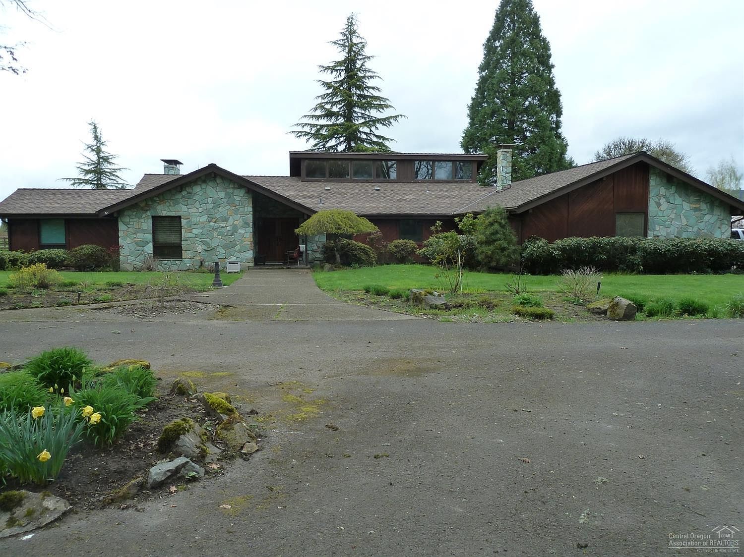 6665 Rickreall Rd, Independence, OR 97351 | Zillow