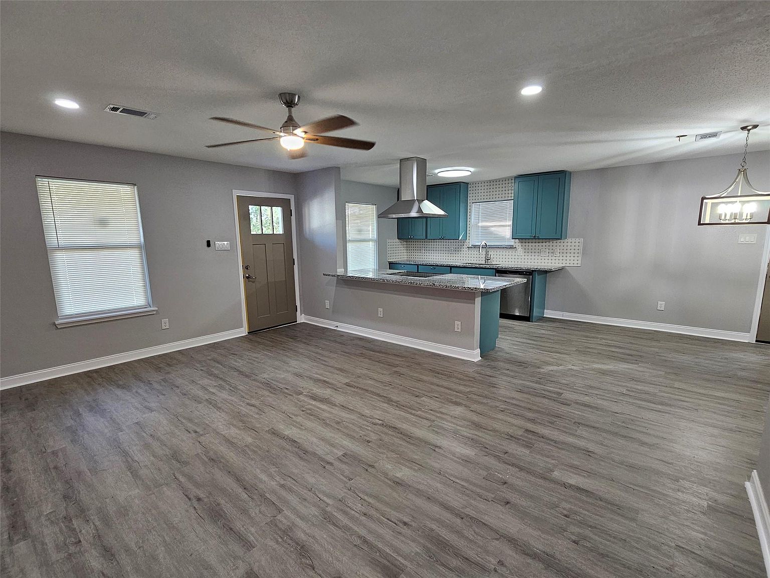 9827 Shive Dr, Houston, TX 77078 | MLS #3157792 | Zillow