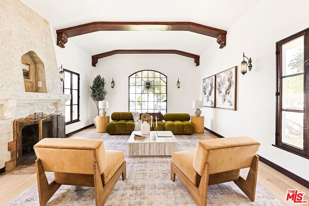 3977 Welland Ave, Los Angeles, CA 90008 | MLS #24-390419 | Zillow