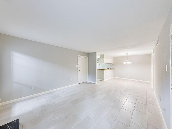 8918 Bissonnet St APT 311, Houston, TX 77074 | MLS #18866950 | Zillow