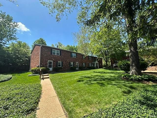 1041 N Clay Ave APT C22, Saint Louis, MO 63122 | MLS #24023002 | Zillow
