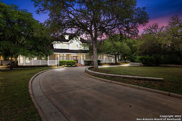 121 Kitty Hawk Rd, Universal City, TX 78148 | Zillow