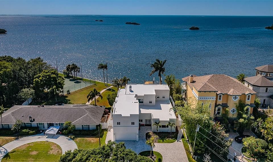 502 Driftwood Dr W, Palm Harbor, FL 34683 | Zillow