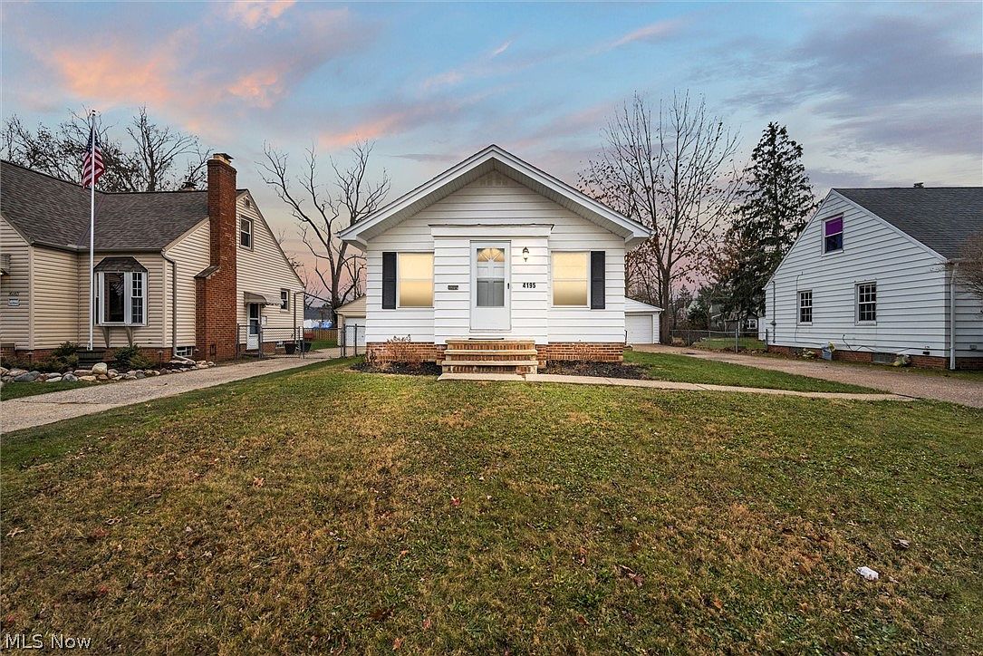 4195 W 226th St, Fairview Park, OH 44126 | Zillow