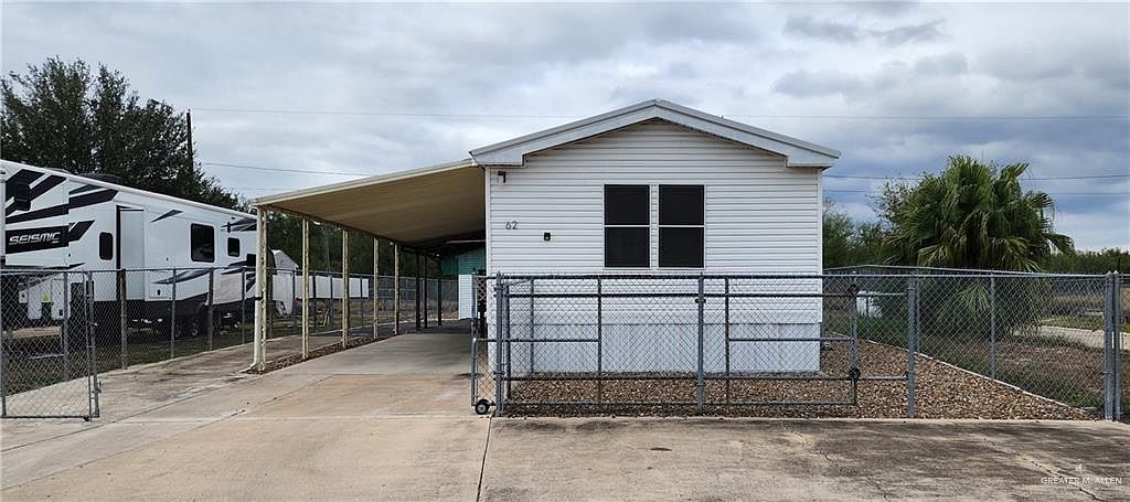 2240 S Bentsen Palm Dr TRAILER 62, Palmview, TX 78572 | Zillow