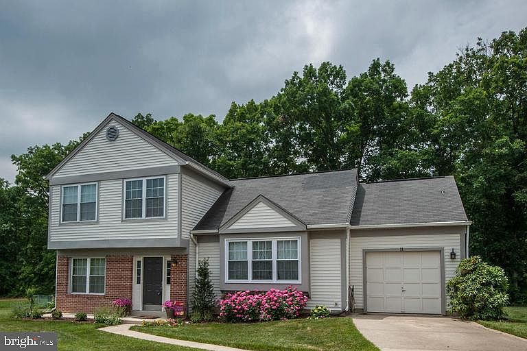 11 Brinks Ct, Sterling, VA 20165 | Zillow