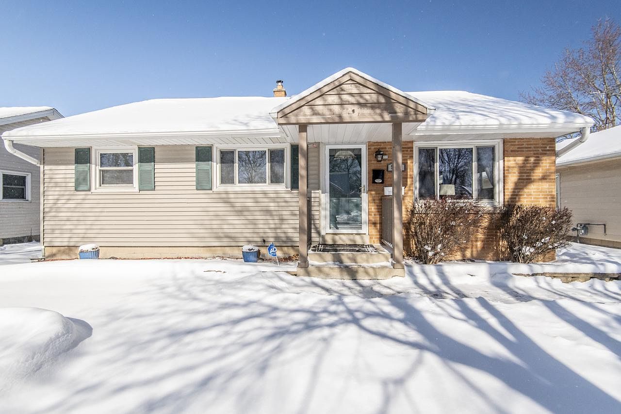 9416 West Melvina STREET, Milwaukee, WI 53222 | Zillow