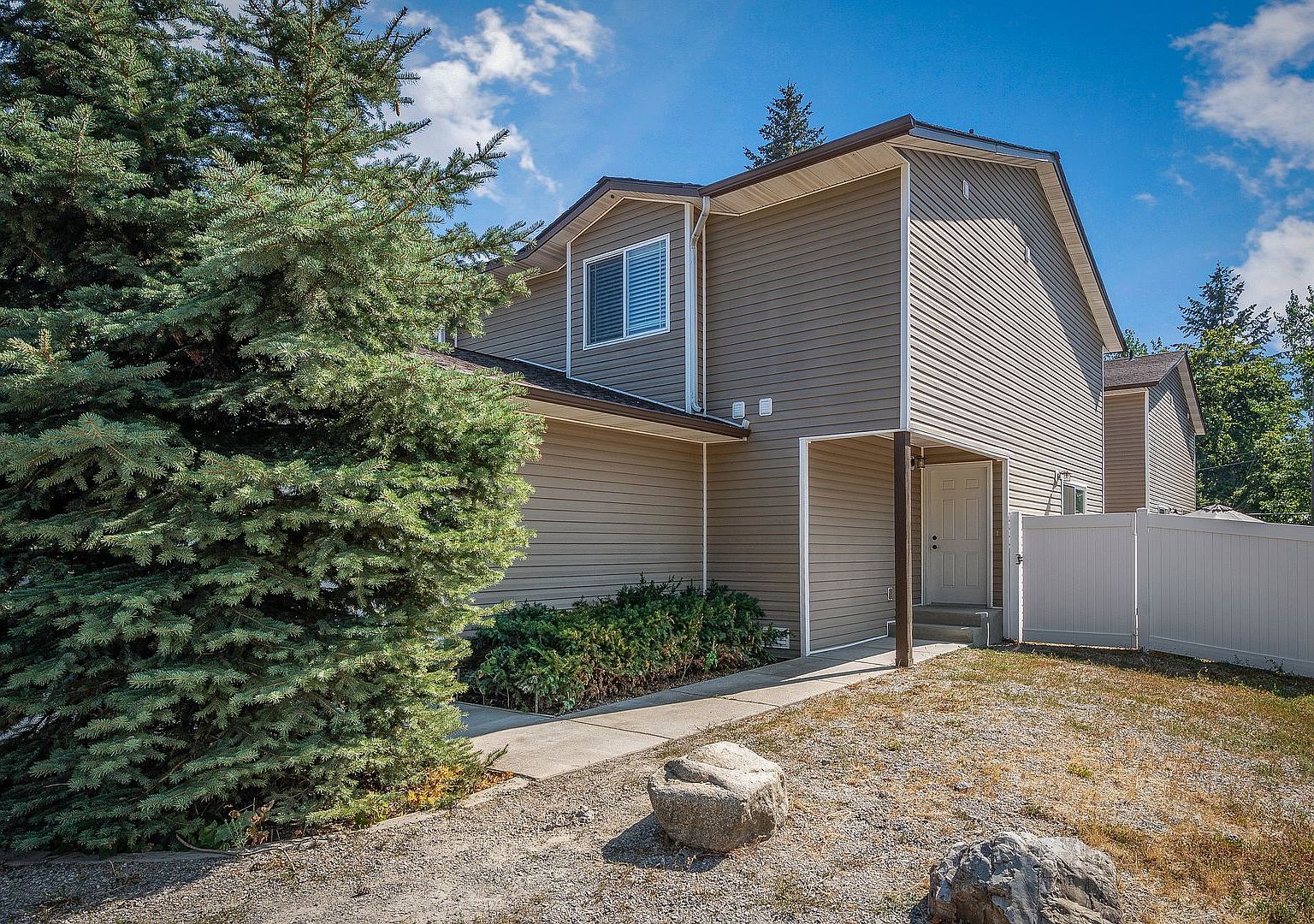 101 W 17th Ave Unit B, Post Falls, ID 83854 | Zillow