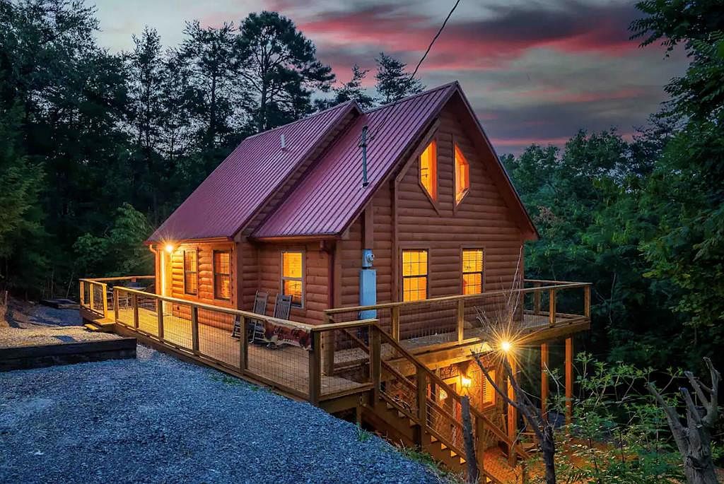 3046 Engle Town Rd, Pigeon Forge, TN 37862 | Zillow