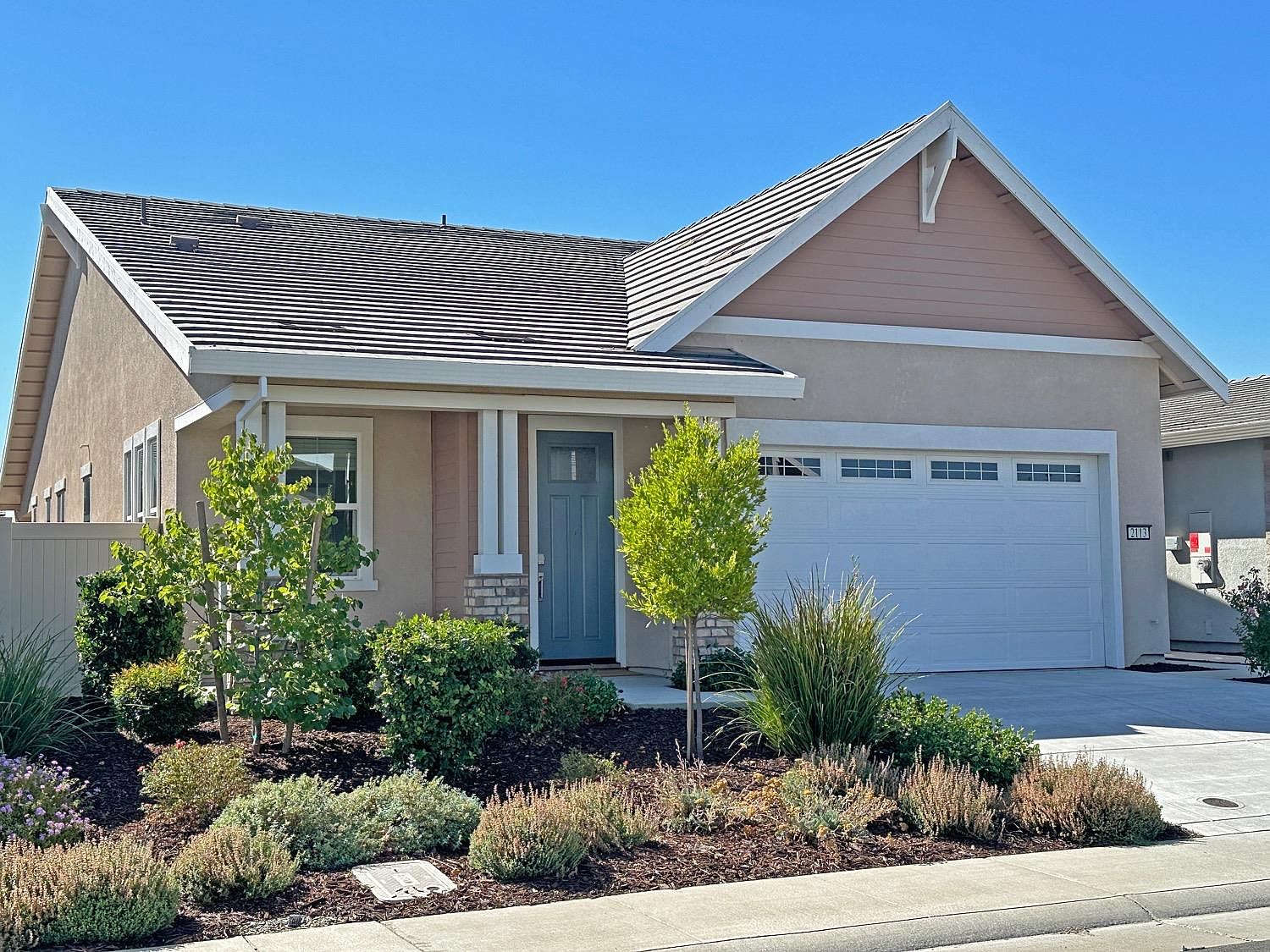 2113 Earthlight Ln, Roseville, CA 95747 | Zillow