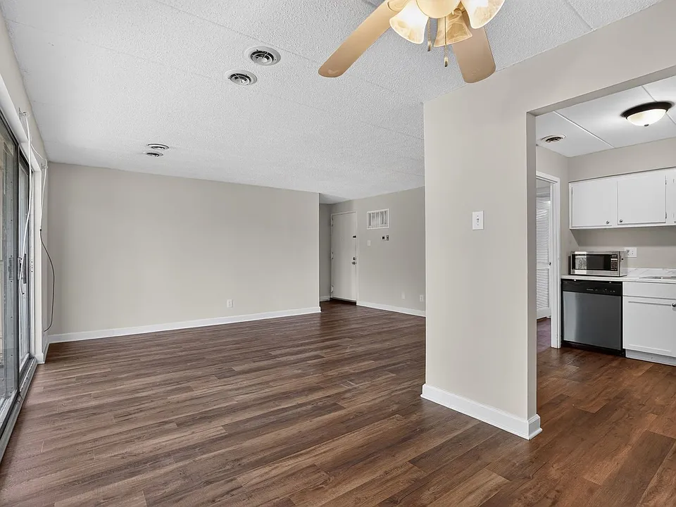 5701 Indian Ct Alexandria VA | Zillow