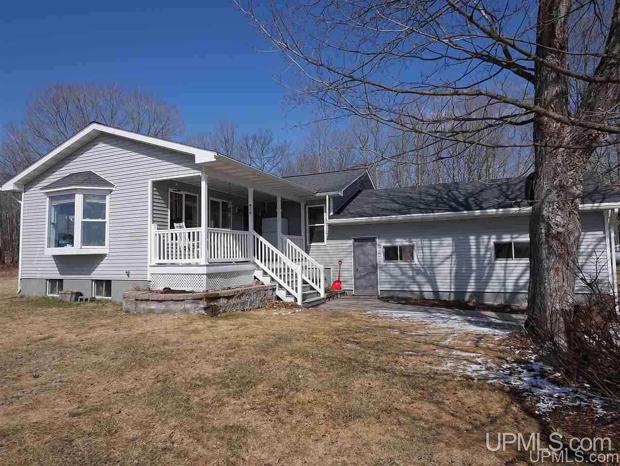17902 Tapiola Rd, Chassell, MI 49916 | Zillow