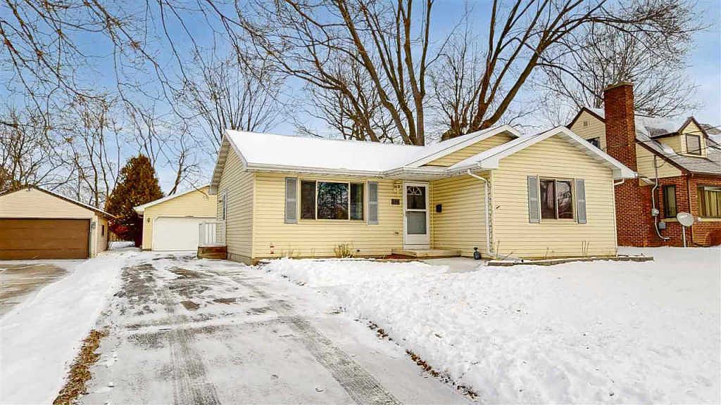 1322 E South River St, Appleton, WI 54915 | Zillow