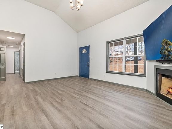 428 Jordan Creek Farm Rd, Wellford, SC 29385 | Zillow