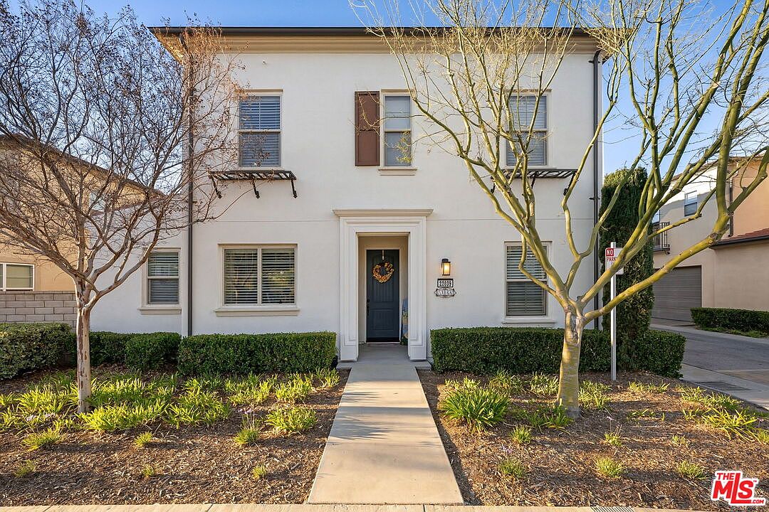 22039 Propello Dr, Santa Clarita, CA 91350 | Zillow