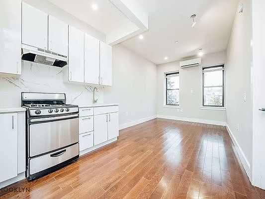 230 Moffat St APT 3R, Brooklyn, NY 11207 | Zillow