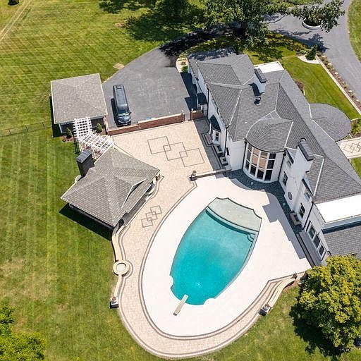 9933 Litzsinger Rd, Saint Louis, MO 63124 | Zillow