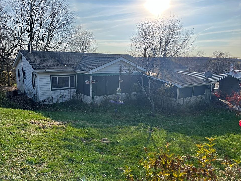 48109 Homestead Dr, East Liverpool, OH 43920 | Zillow