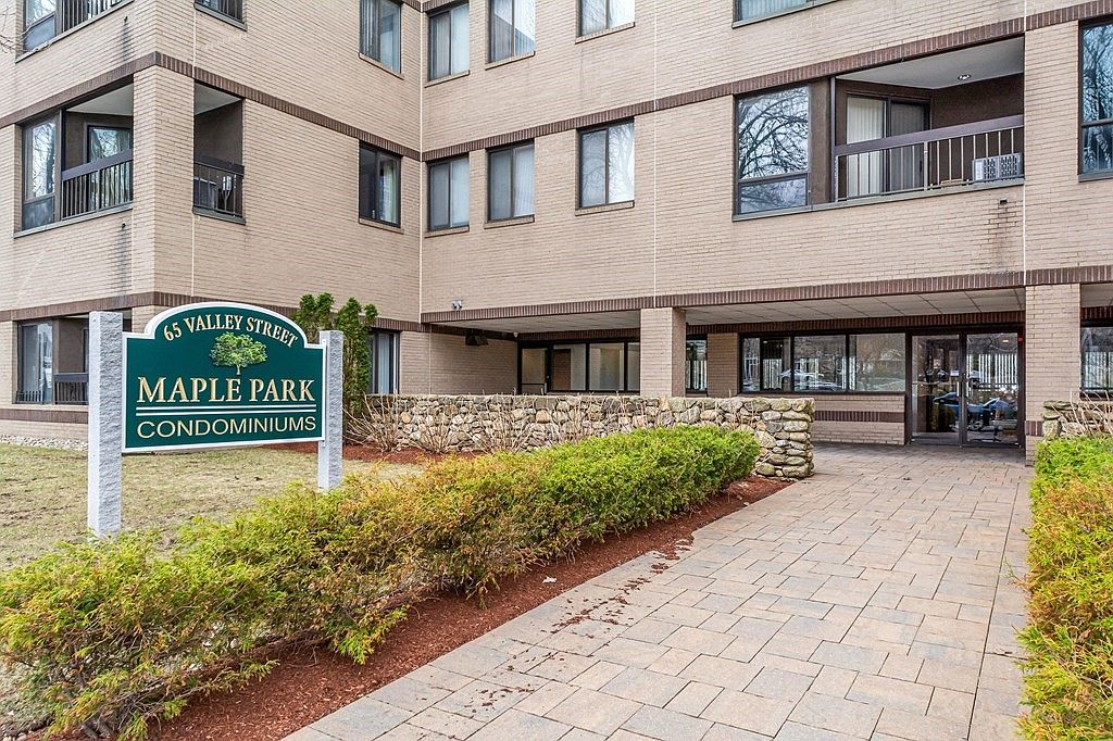 65 Valley St APT 3E, Medford, MA 02155 | Zillow