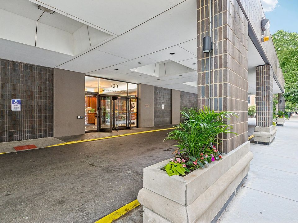 720 W Gordon Terrace - 720 W Gordon Ter Chicago IL | Zillow