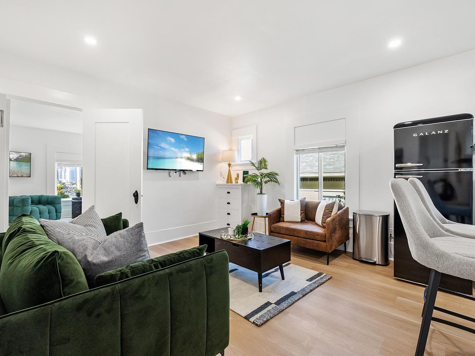 1055 21st St APT 4, San Diego, CA 92102 | Zillow