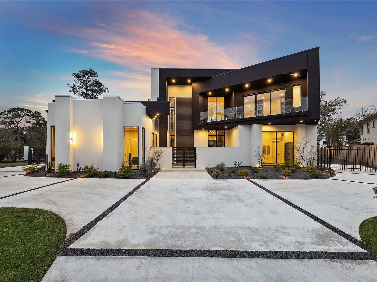 10420 Memorial Dr, Houston, TX 77024 | Zillow