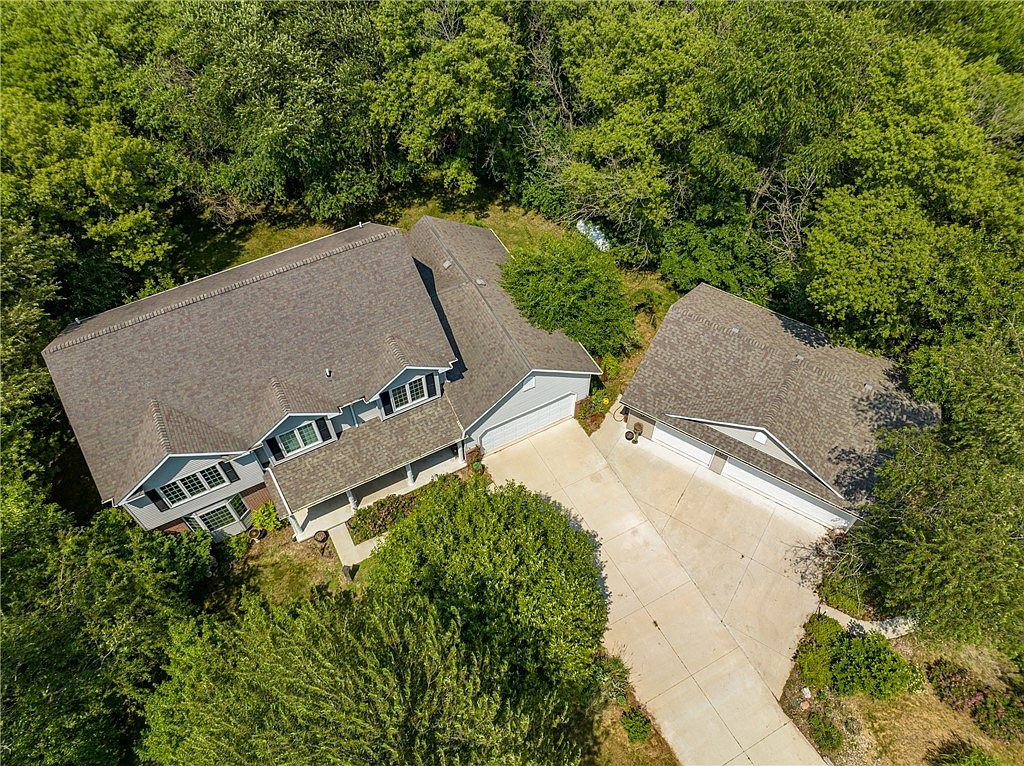 2589 Saint Charles Rd, Winterset, IA 50273 | Zillow