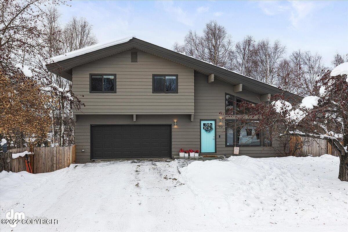 910 Bench Ct, Anchorage, AK 99504 | Zillow
