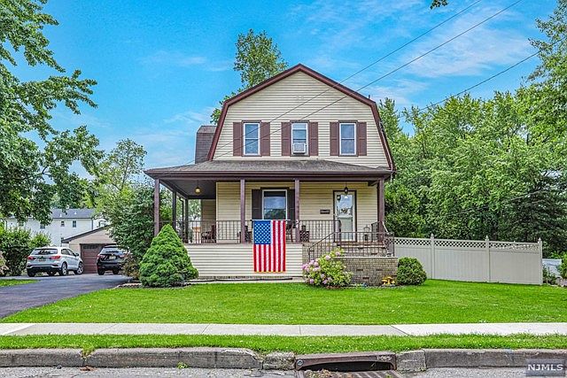 34 Armour Pl, Bergenfield, NJ 07621 | Zillow 34 Armour Pl, Bergenfield, NJ 07621 | Zillow