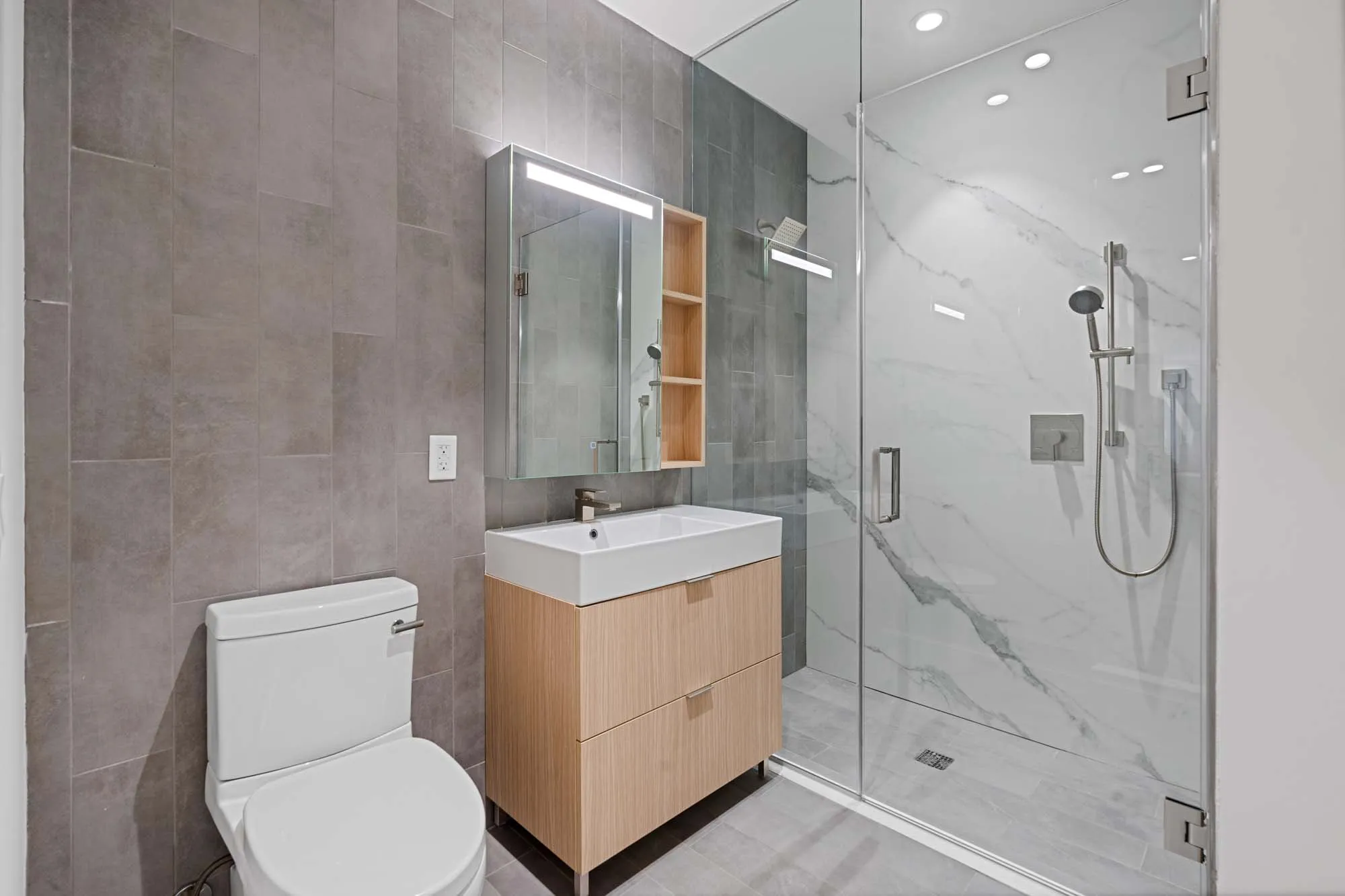 160 Water Street #23F in Financial District, Manhattan | StreetEasy