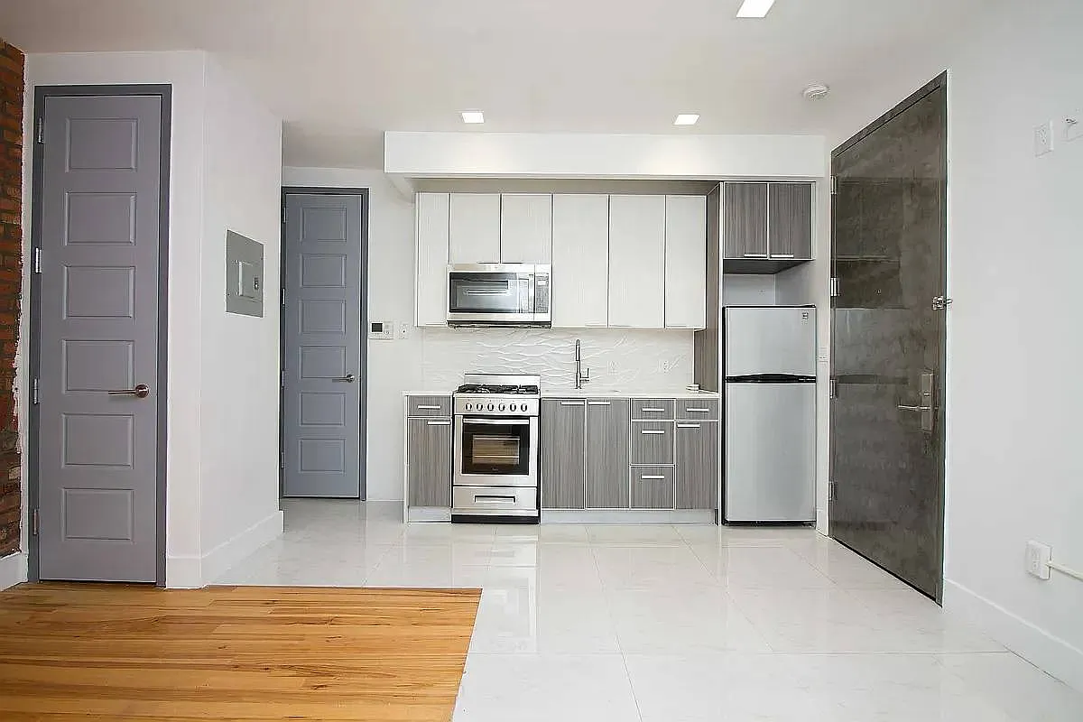 1133 Rhinelander Ave Apt 4, Bronx, NY 10461 | HotPads