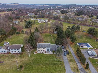 842 Blue Mountain Dr, Walnutport, PA 18088 | Zillow