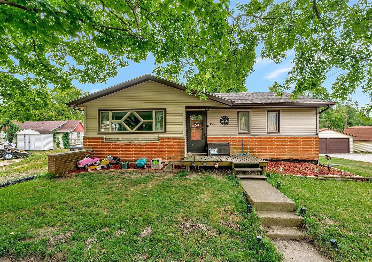 101 N Harrison St, Sidney, IL 61877 | Zillow