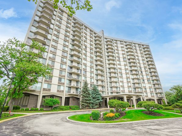 Oak Brook IL Real Estate - Oak Brook IL Homes For Sale | Zillow