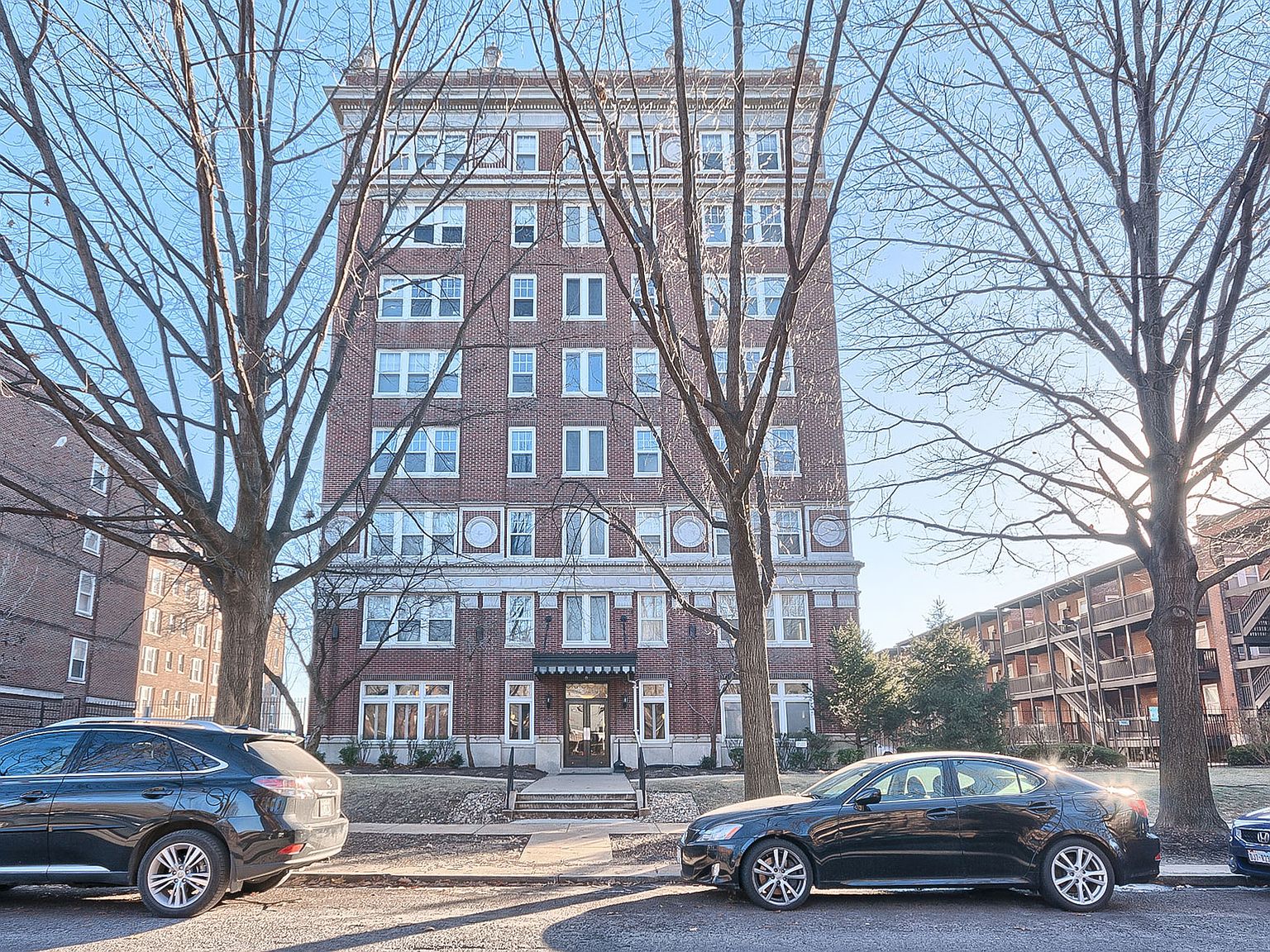 5330 Pershing Ave APT 505, Saint Louis, MO 63112 | Zillow