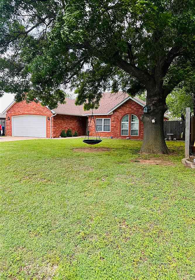 206 NW 5th St, Cache, OK 73527 | MLS #166047 | Zillow