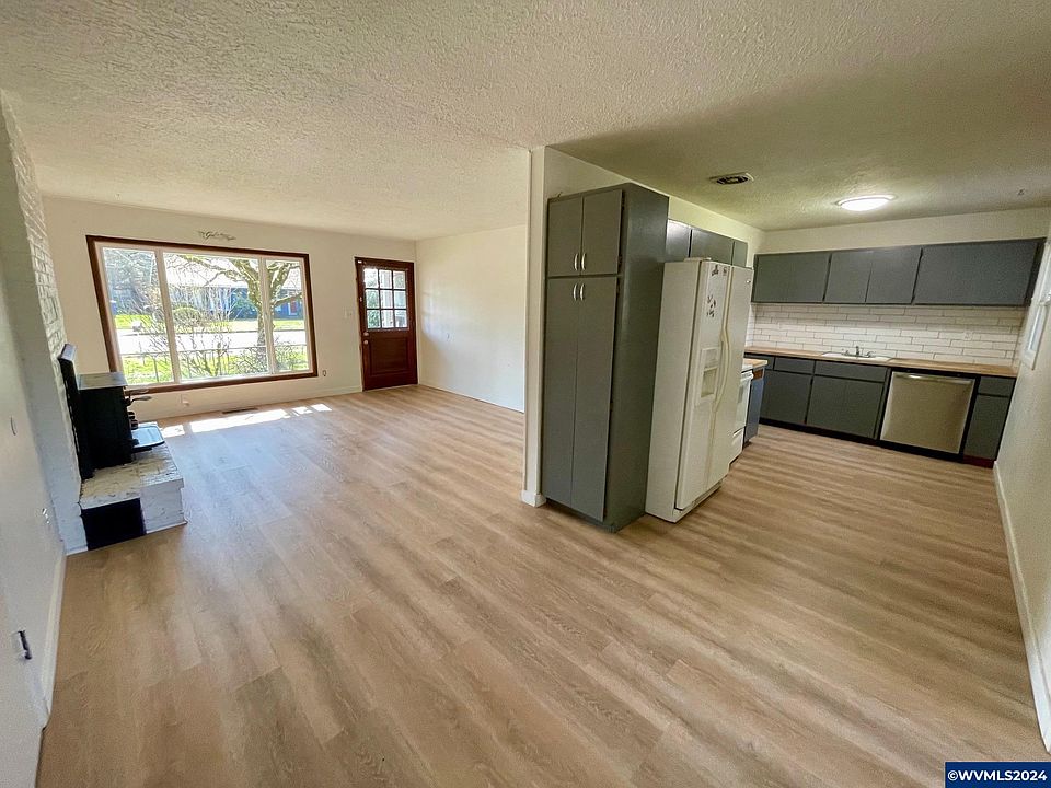 16715 SE Rhine St, Portland, OR 97236 | Zillow